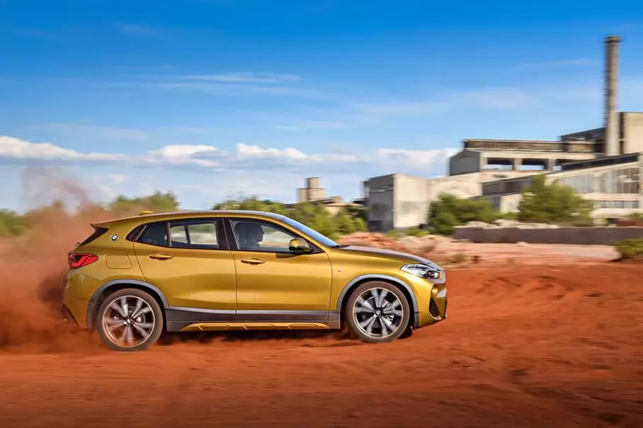 Названо рублеві ціни на BMW X2 3251_3