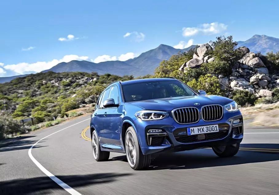 BMW hozzáadta az új motorokat X3 és X4 Crossovers