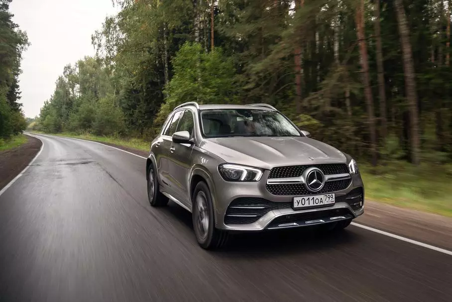 Kev Ntsuas Loj: MERCEDES-BENZ GLE, BMW X5 lossis LUV ROV REWE? 3289_7