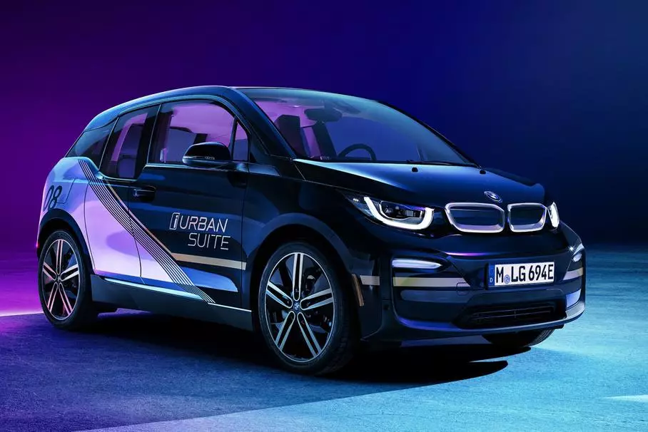 BMW Electrocar sa zmenil na mobilnú kanceláriu na kolesách 3351_1