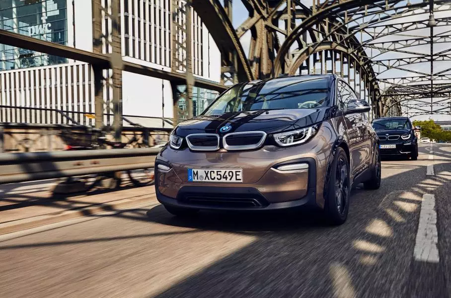 BMW bëri një elektrokamp të gjatë të lartë i3