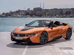 BMW I3 و I8 طلا 24 ساله را پوشش دادند 3358_2