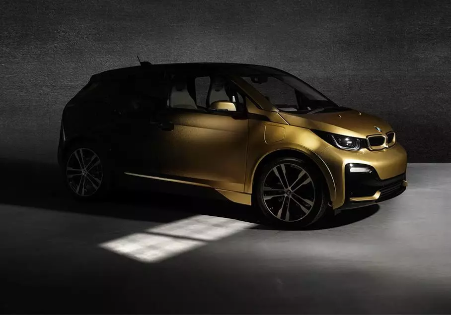 BMW I3 en I8 bedekt 24-Carat Gold 3358_3