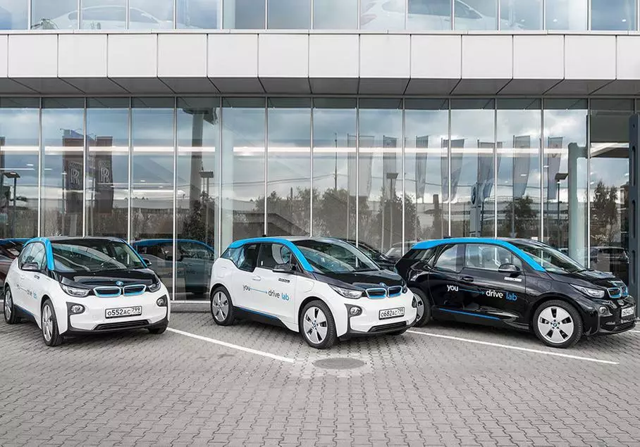 BMW I3 изнајмување во Москва ќе чини илјада рубли на час 3362_1