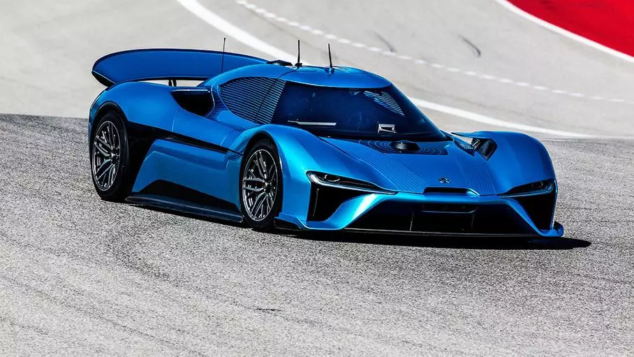 Video: 1360-muaj zog hypercar teeb tsa cov ntaub ntawv ntawm noürburring 33706_1