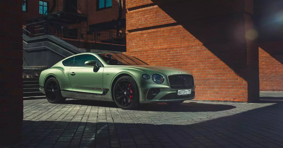 Arutlemine Bentley Continental GT V8