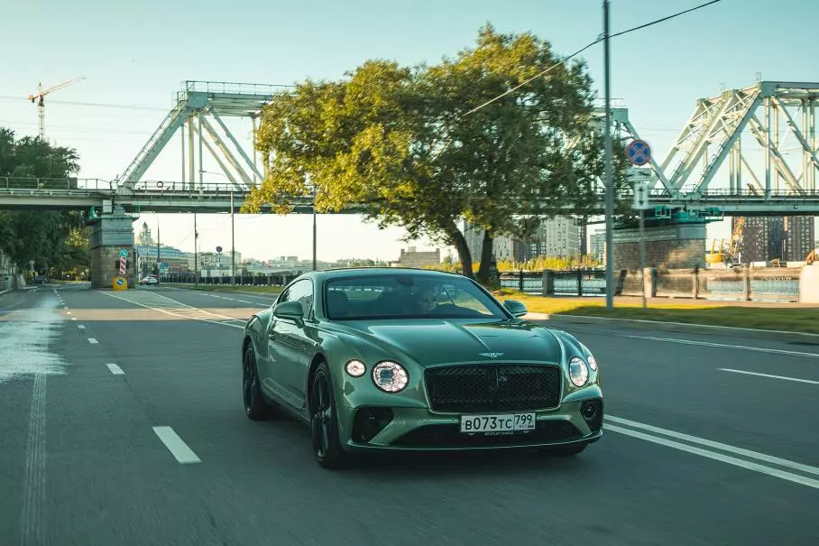 Nîqaş kirina Bentley Continental GT V8 3517_7