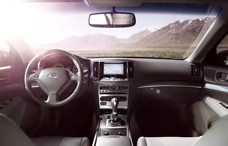 Infiniti ապրանքանիշը վերանվանվել է G37 սեդան 35275_3