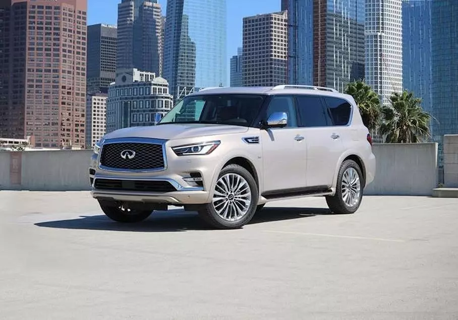 Infiniti QX80 олендин сырткы көрүнүшүн оңдоп койду 35300_1