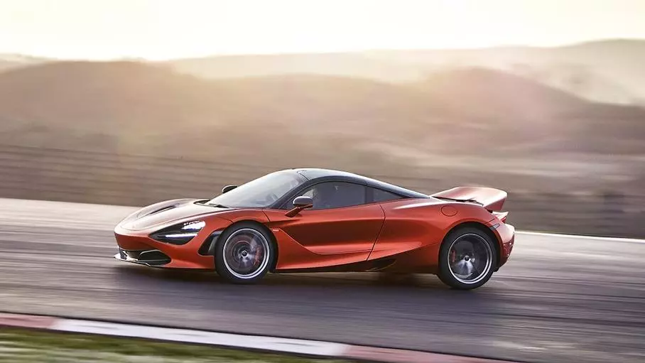 McLaren zëvendësoi Coupe 650s me një supercar të ri 720-të fortë 35456_1