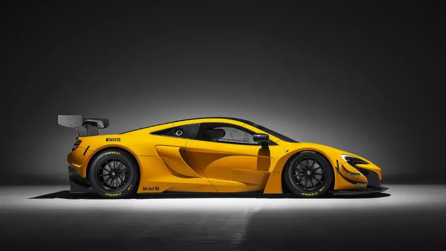 McLaren ha aggiornato la versione da corsa della supercar 650s 35463_2