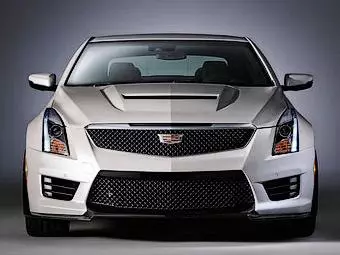 «Լիցքավորված» Coupe Cadillac ATS-V- ի լուսանկարները հարվածում են ցանցին 35774_1