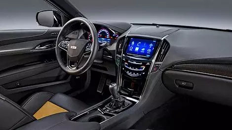 «Լիցքավորված» Coupe Cadillac ATS-V- ի լուսանկարները հարվածում են ցանցին 35774_4