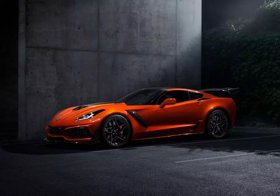 جدید Chevrolet Corvette: 1000 هیبرید قوی و ربات 36062_3