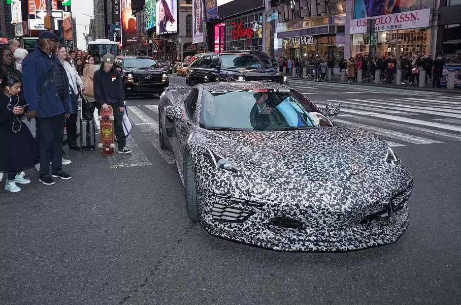 Среднемоторный Chevrolet Corvette: першыя афіцыйныя фатаграфіі 36139_4