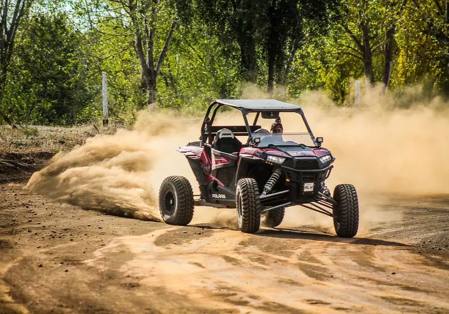 Red Bull და Polaris დაიწყება racing სერია Buggy 36354_1