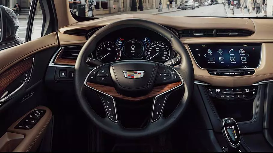 Cadillac presented SRX crossover successor 3681_4