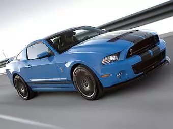 Ford mustang shelby'den güncellendi ve dünyanın en güçlü v8'i aldı. 37061_1