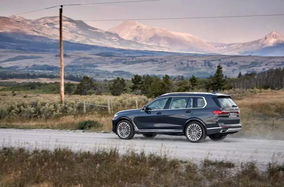 Αποκάλυψε BMW X7 - Giant Seimed Crossover 37171_4