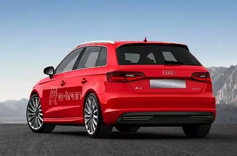 Hatchback Audi A3 ay naging isang plugged hybrid. 38612_2