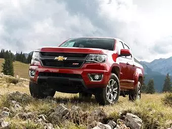 Daşky gurşawy Chevrolet Colorado iň ykdysady almak atly 3906_1