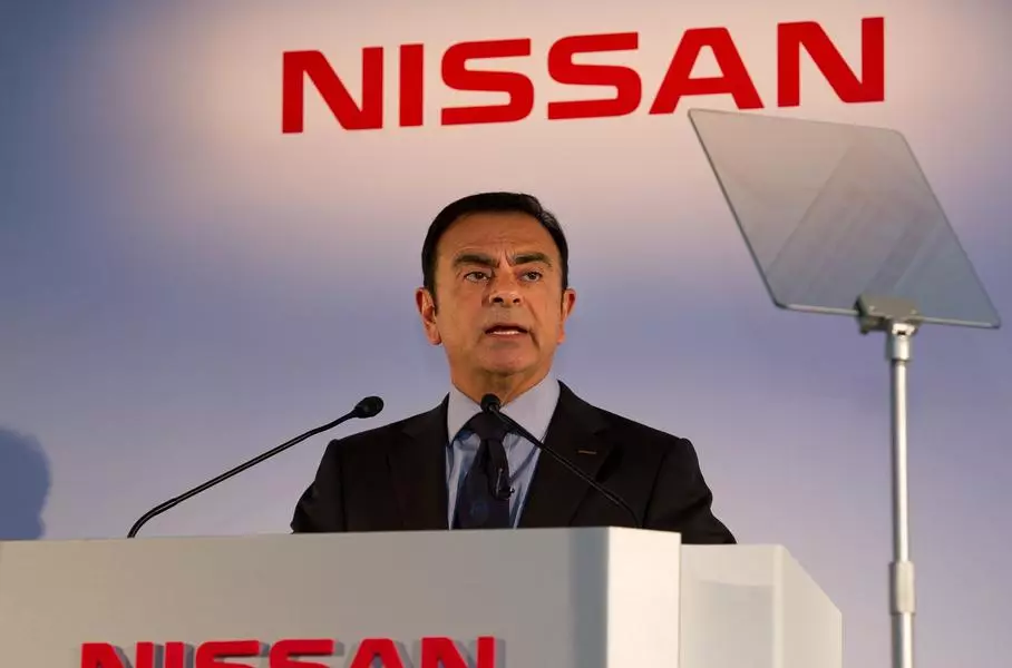 Verhaftter Kopf des Alliance Renault-Nissan-Mitsubishi Carlos Gon 39293_1