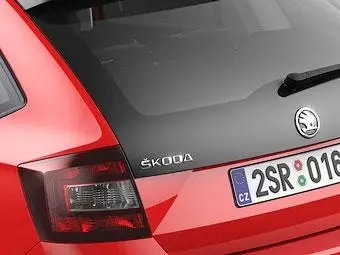 Skoda sýndi mynd af nýju útgáfunni af Rapid 39566_1