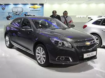 Värvitud Ruble Hinnad sedaan Chevrolet Malibu 3976_1