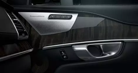 ក្រុមហ៊ុន Volvo នឹងបង្កប់ Scwoofer XC90 ថ្មីនៅក្នុងខ្លួន 41056_2