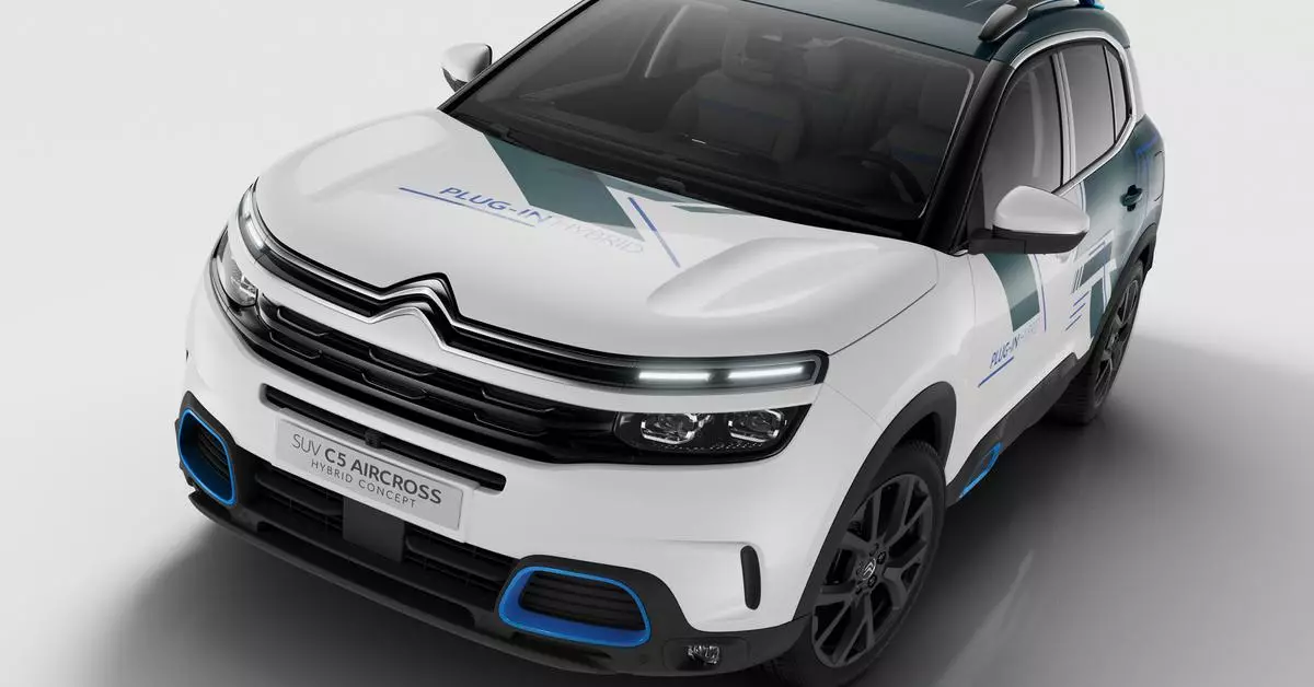 Citroen نے C5 Aircross Crossover پر مبنی ایک پلگ ان میں ہائبرڈ تیار کیا ہے