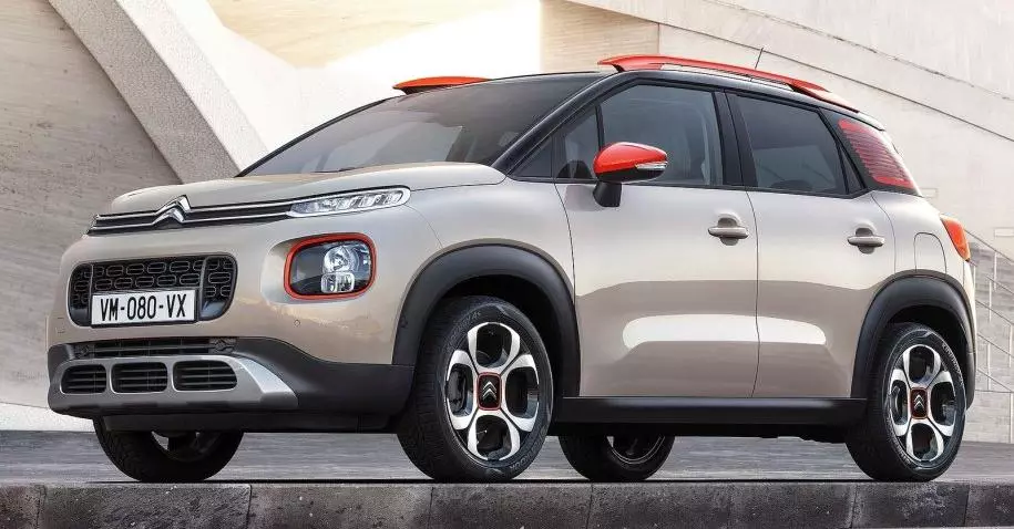 Citroen imetoa crossover ndogo na chaguzi 90 za kubuni