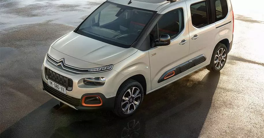 Citroen ले छेउमा "तकियाहरू" को साथ एक हिल जारी गरेको छ