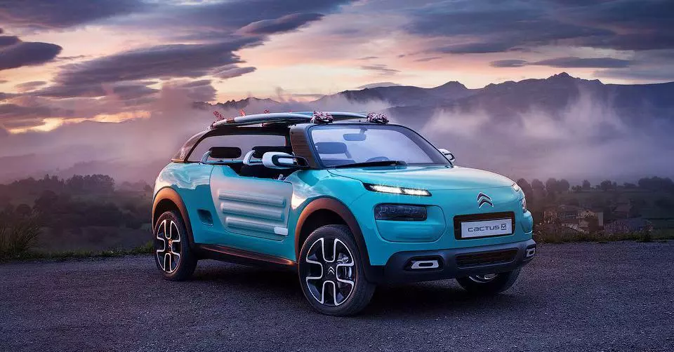 Citroen ṣe itumọ ti o ṣii ti o ṣii pẹlu agọ ti a ṣe sinu