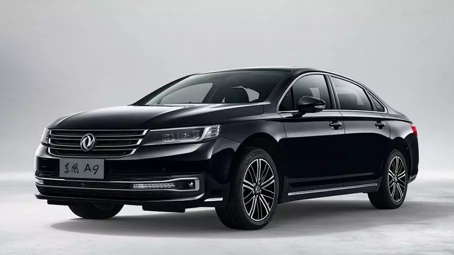 Dongfeng은 "Citroen"C5의 기초에 주력 세단을지었습니다.