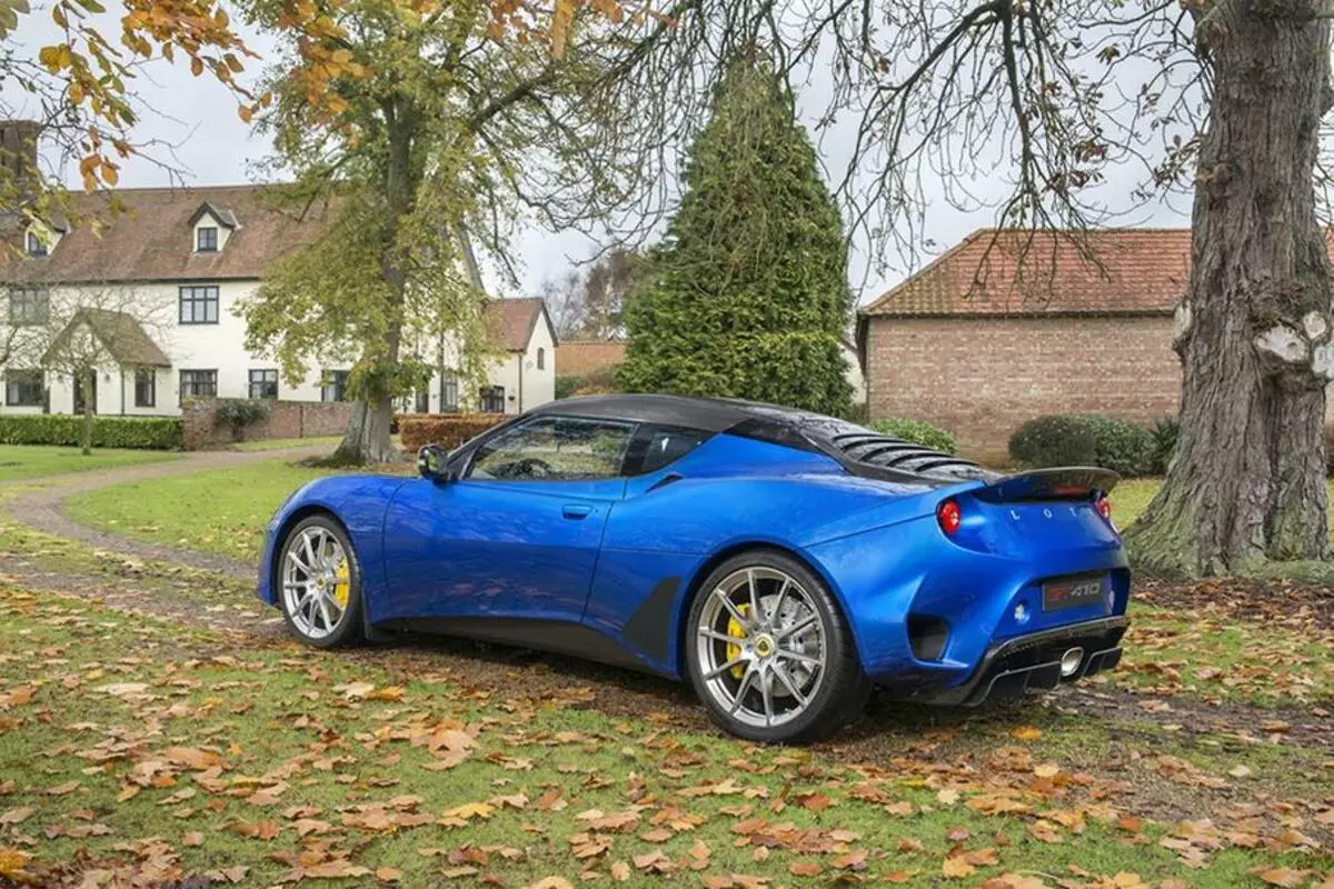 Lotus la til en 416-sterk coupe evora 