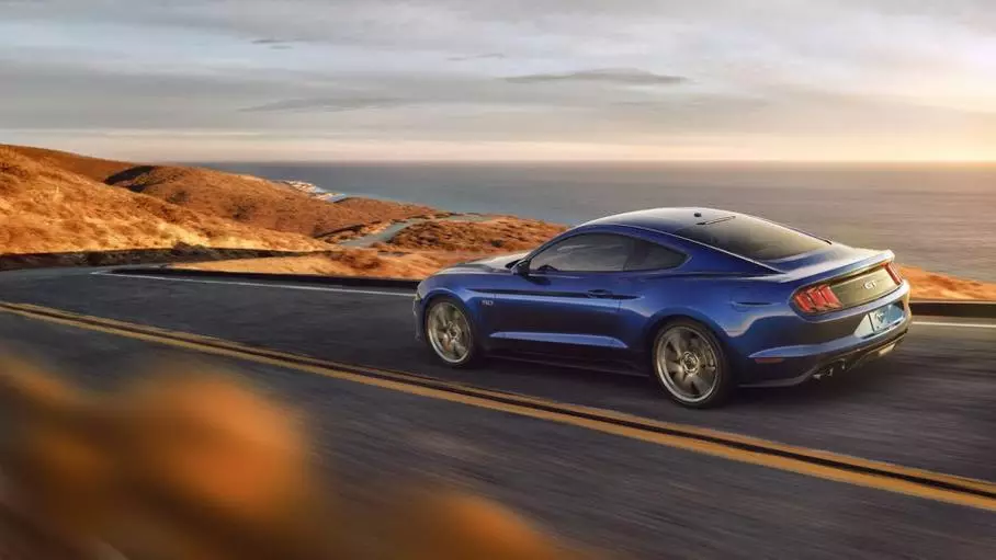 Ford Mustang te resevwa yon dizyèm 