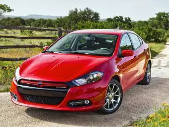 Dodge pomůže Američanům akumulovat Dart Sedan