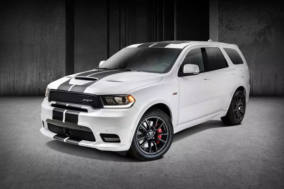 Dodge «замаскував» звичайний Durango під «заряджену» версію 4422_2