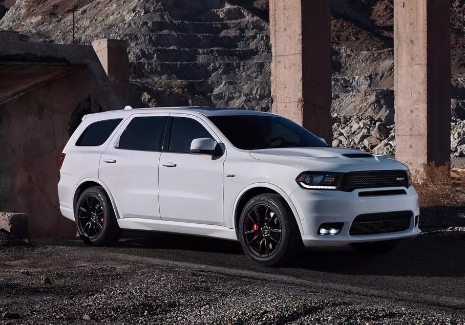 Dodge «замаскіраваў» звычайны Durango пад «зараджаную» версію 4422_4