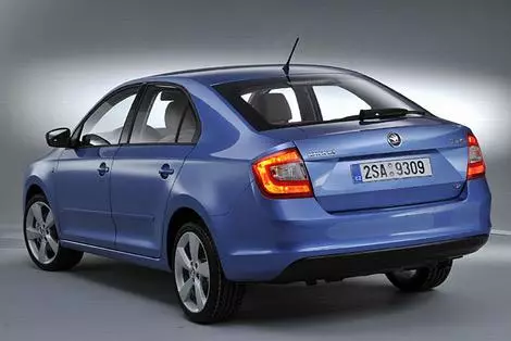 جزئیات مربوط به مدل بودجه Skoda وجود دارد 44273_2