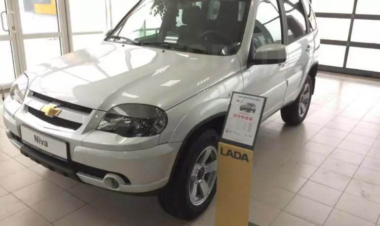 Chevrolet Niva შემოიტანეს Lada Car Dealers 44309_2