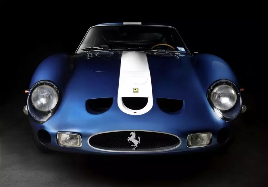 Ferrari o tla qala tlhahiso ea mofuta oa iconctic mohlala oa 250 GTO