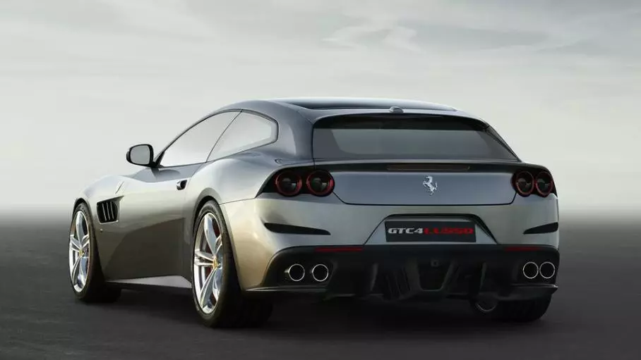 Ferrari FF Supercar သည်နာမည်နှင့်ပိုမိုအားကောင်းသည့်နေရာတွင်အစားထိုးခဲ့သည် 4627_3