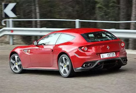 Ferrari FF корпусының суперкарын ауыстырады 4631_2