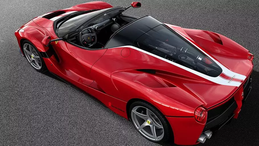 Ferrari သည်နောက်ဆုံးပေါ် LaFerrari Super Hybrid ကိုပြသခဲ့သည် 4651_3