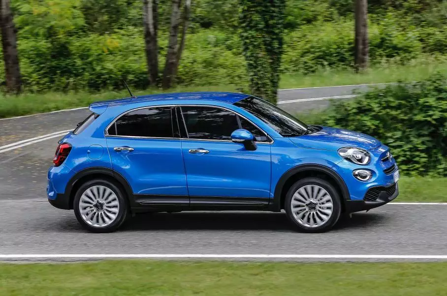 FIAT 500X Crossover actualizat și mutat la turbore 4721_4