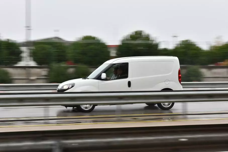 Fiat doblo 4730_16