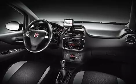 Fiat Punto mengemas kini dan menerima enjin turbo dua silinder 4763_5