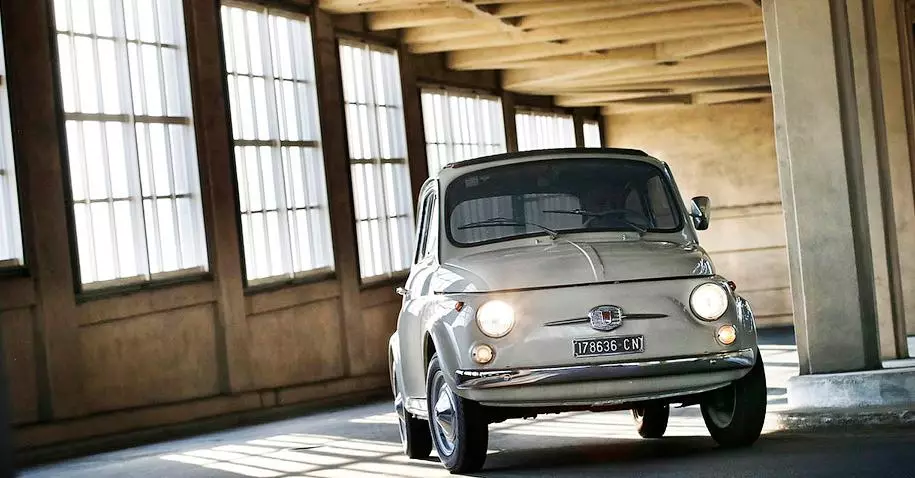 Fiat 500 lees paub kev ua haujlwm ntawm kev kos duab