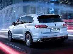 Volkswagen menunjukkan crossover baru yang tersedia 48161_3